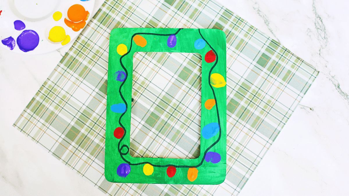 Fingerprint Christmas Light Picture Frame: Family Christmas Craft Idea ...